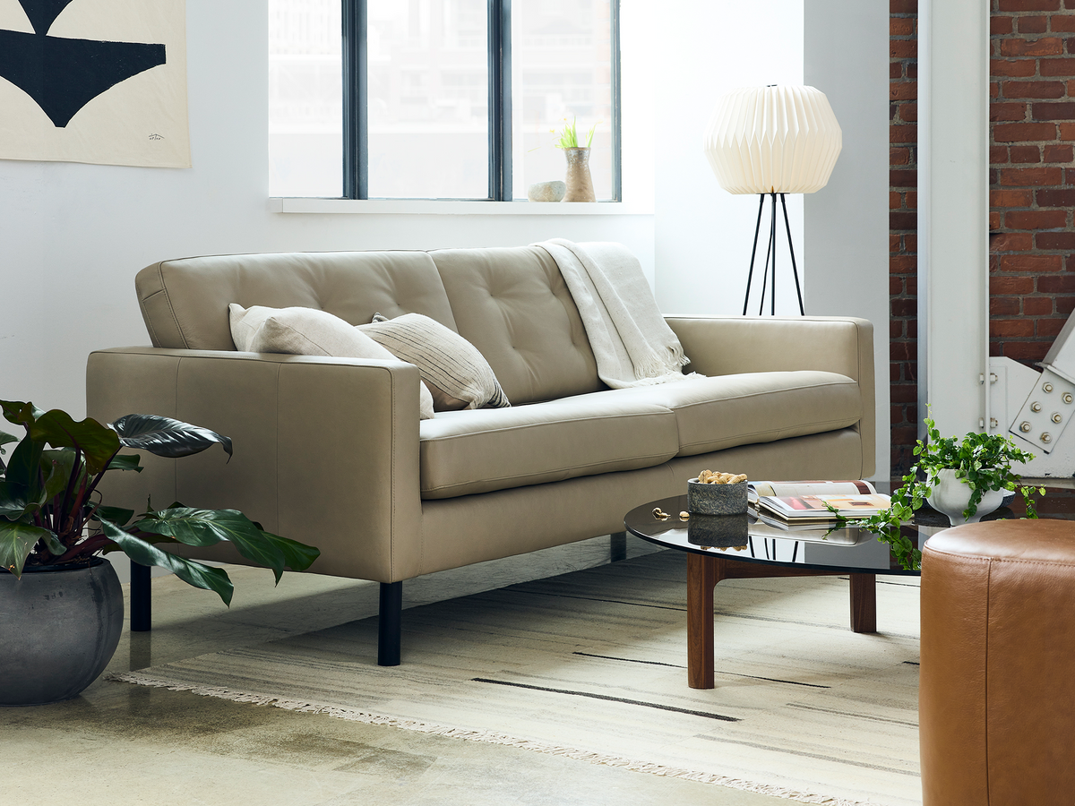 EQ3 SOFAS – LIVING.KY