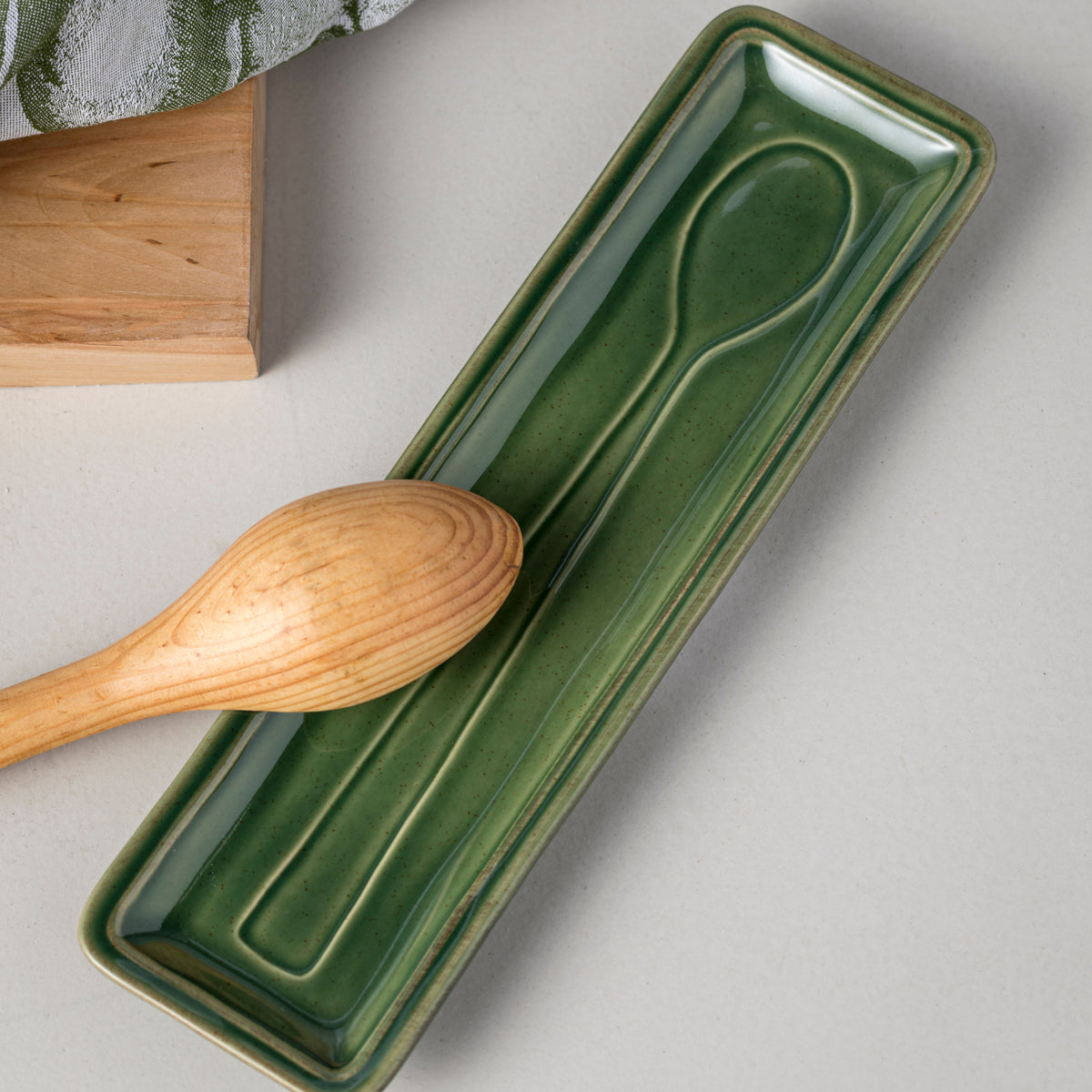 Fontana Spoon rest - 28 cm | 11'' - Forest green – LIVING.KY